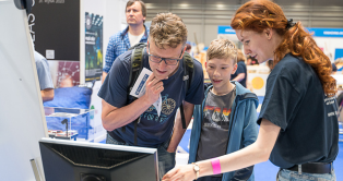 Lasers, photovoltaic tent and levitating train: see the best moments ...